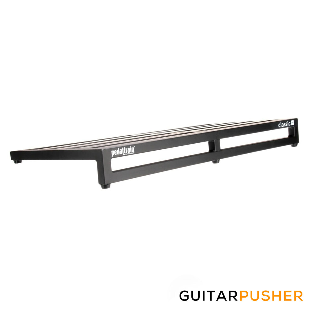 Pedaltrain Classic PRO (32 x 16) Pedalboard with Wheeled Tour Case ...